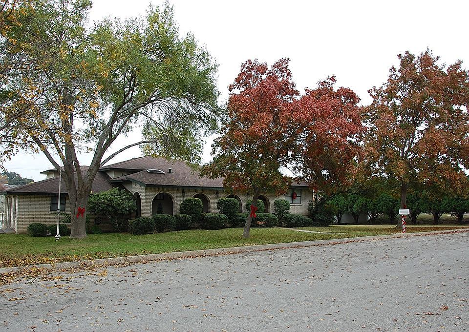 211 Quail Creek Dr, Del Rio, TX 78840 | Zillow