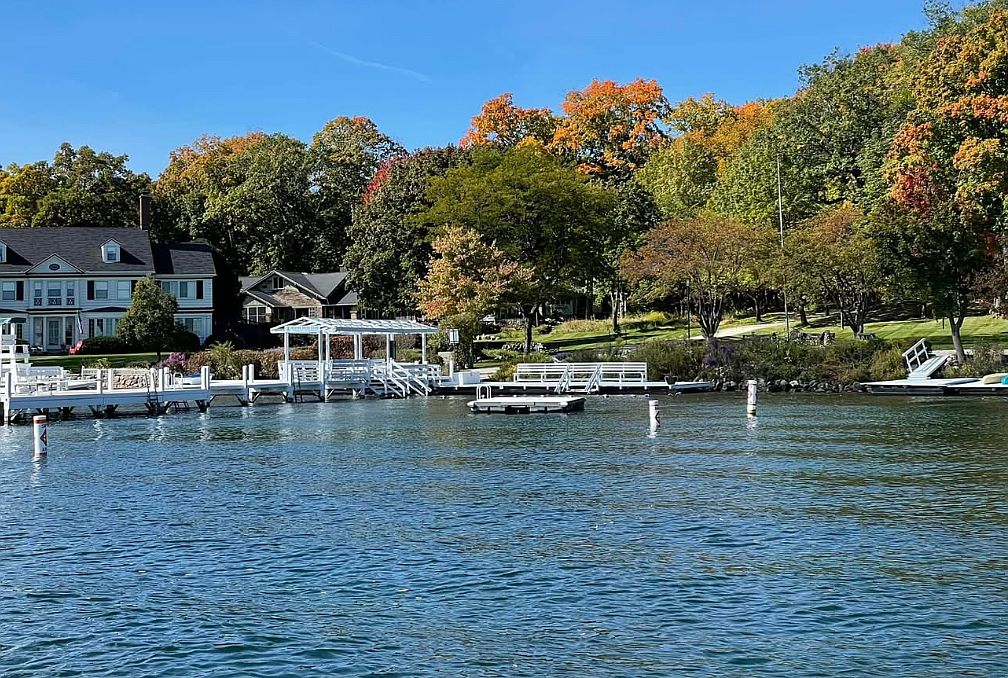 327 Spring St, Fontana, WI 53125 | Zillow