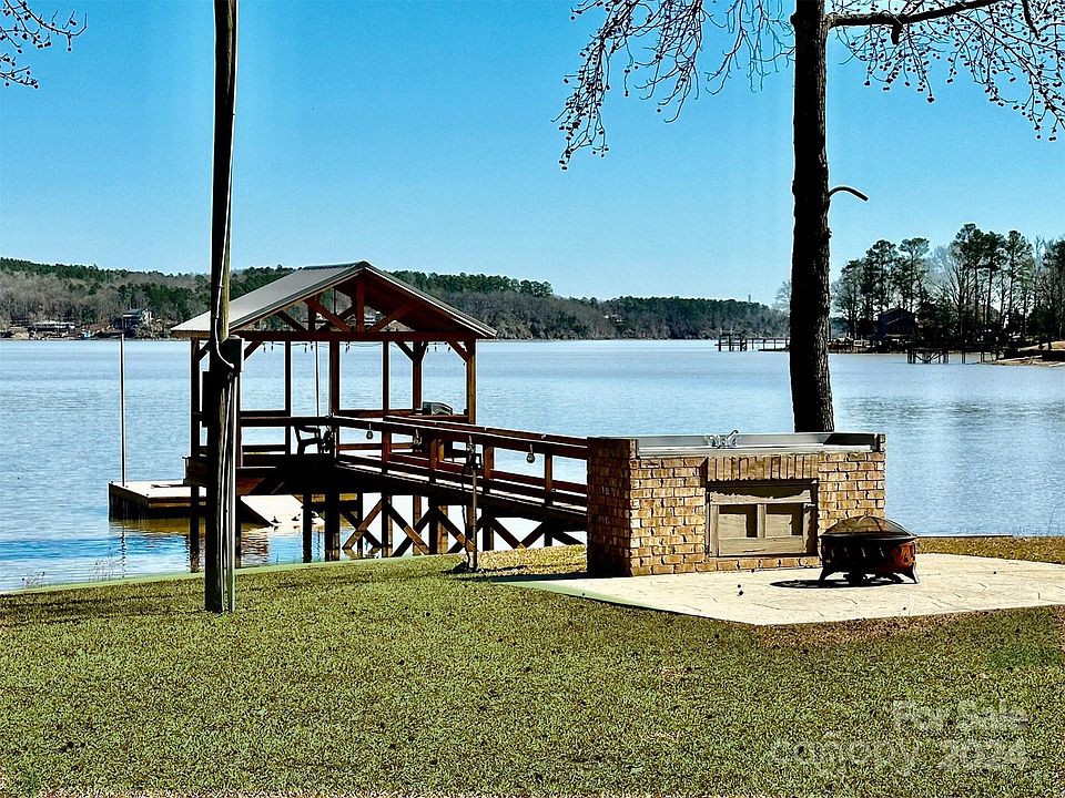 1592 Lake Rd, Ridgeway, SC 29130 | Zillow