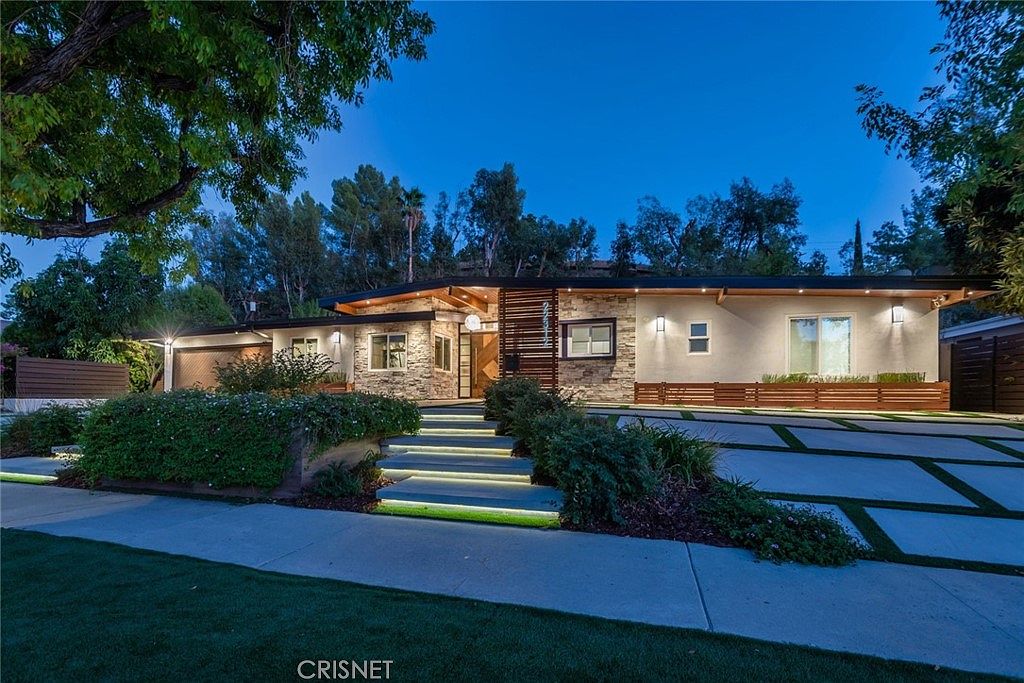 22312 Tiara St, Woodland Hills, CA 91367 | Zillow