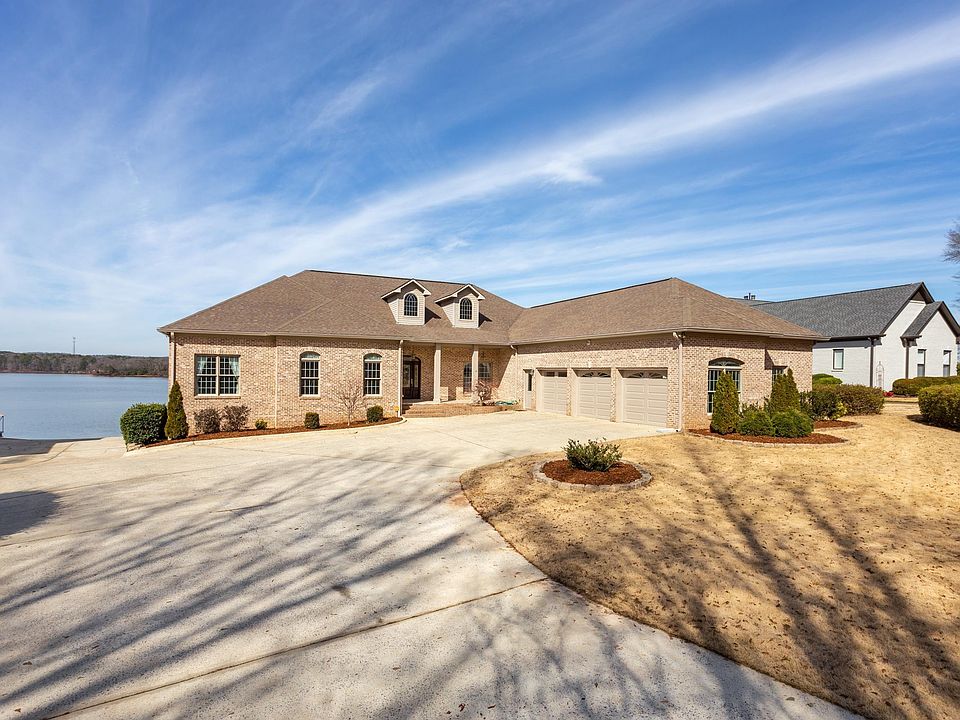 2004 River Oaks Poin, Cropwell, AL 35054 | Zillow