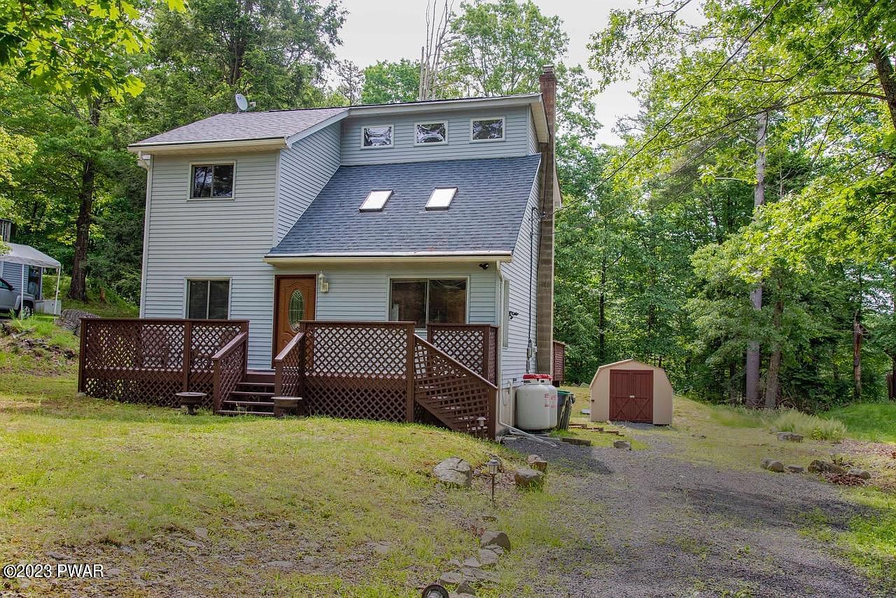 131 Porcupine Ct, Bushkill, PA 18324 | Zillow