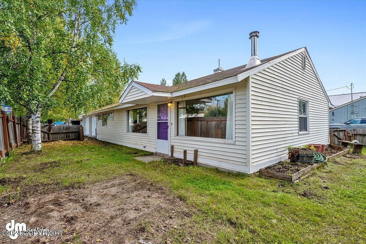 6200 Debarr Rd, Anchorage, AK 99504 | MLS #24-11580 | Zillow