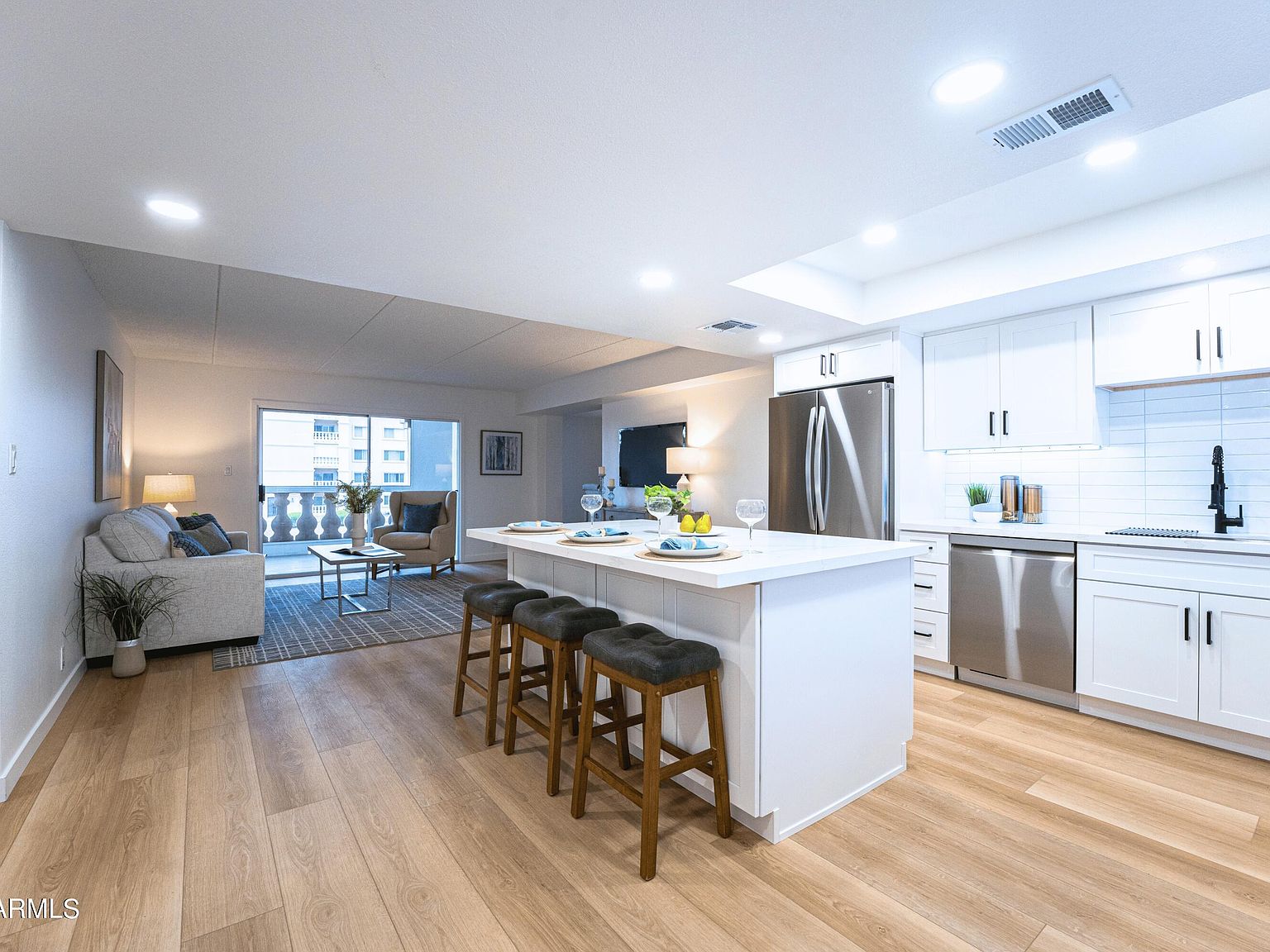 7920 E Camelback Rd UNIT 212, Scottsdale, AZ 85251 | Zillow