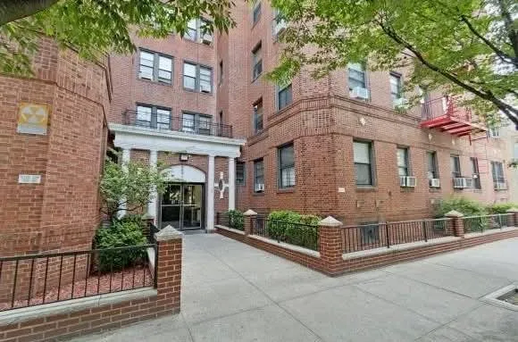 909 East 29th Street #3D in Midwood, Brooklyn | StreetEasy