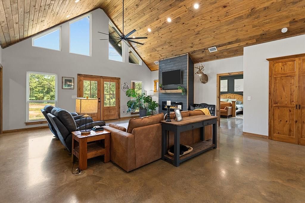 2756 Oquinn Rd, Pollok, TX 75969 | MLS #73358 | Zillow