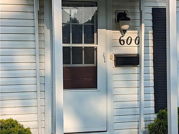 600 N 3rd St, Hiawatha, KS 66434 | MLS #2448835 | Zillow