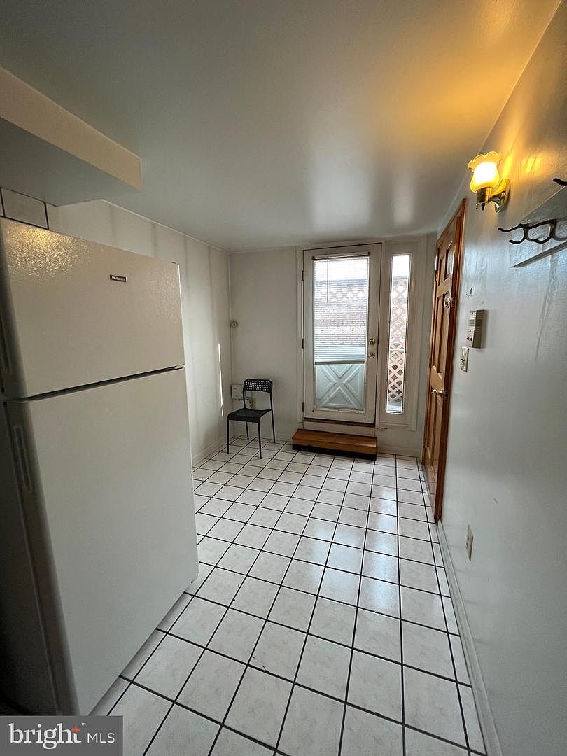 2537 S Broad St FLOOR 3, Philadelphia, PA 19148 | Zillow