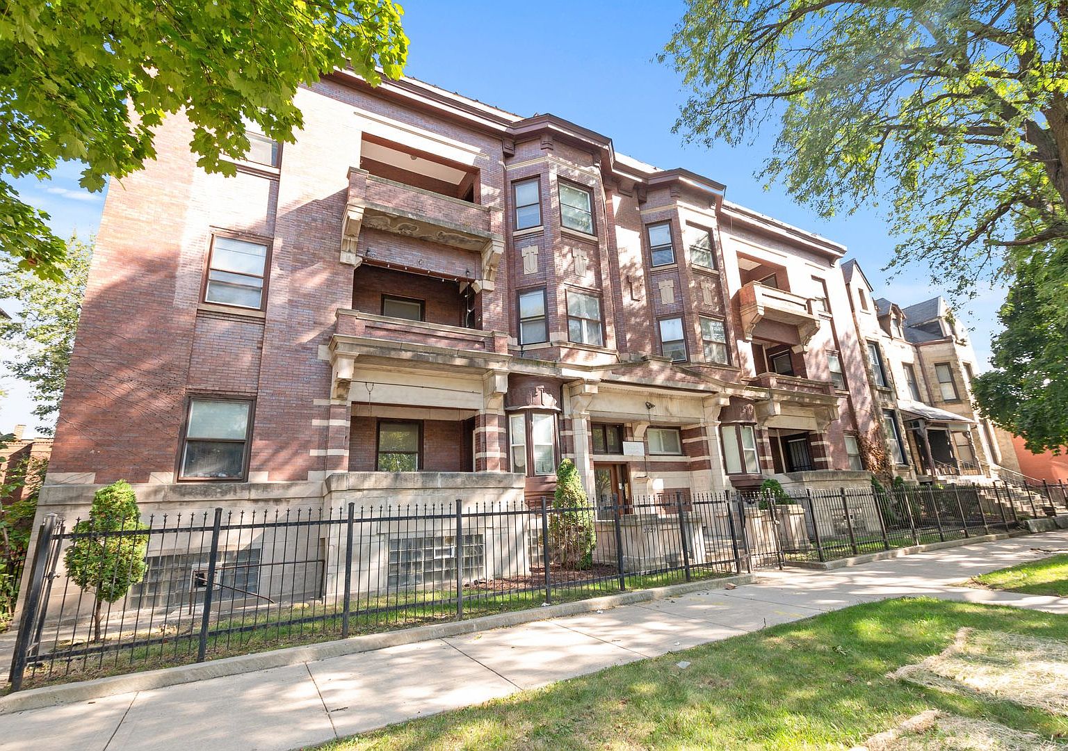 3839-3843 S Michigan Ave #1SE, Chicago, IL 60653 | Zillow