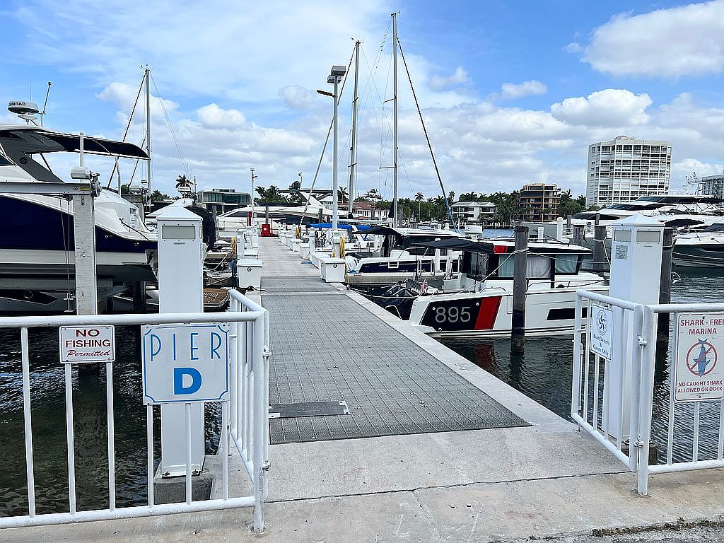 4 Grove Isle Dr #D13, Miami, FL 33133 | Zillow