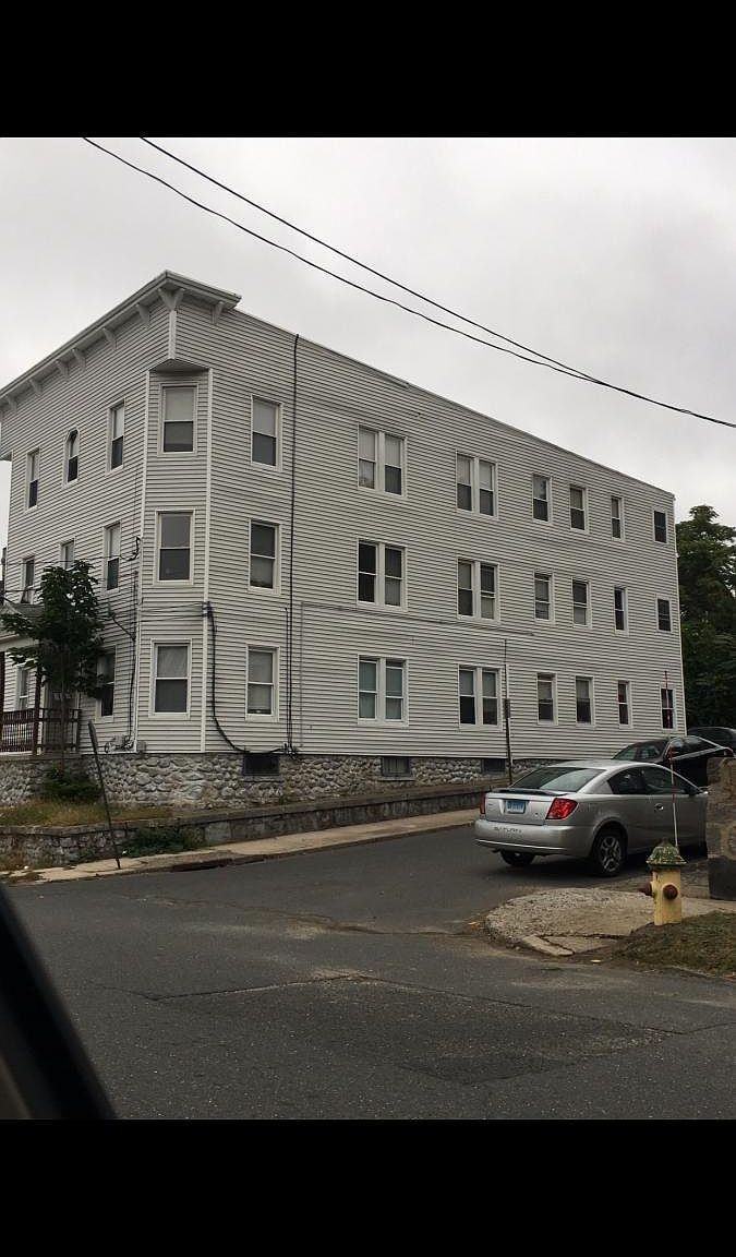 19 Laval St APT 3W, Waterbury, CT 06706 | Zillow
