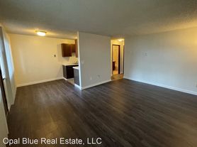 Seattle 6-plex - 2108 NE 85th St Seattle WA | Zillow