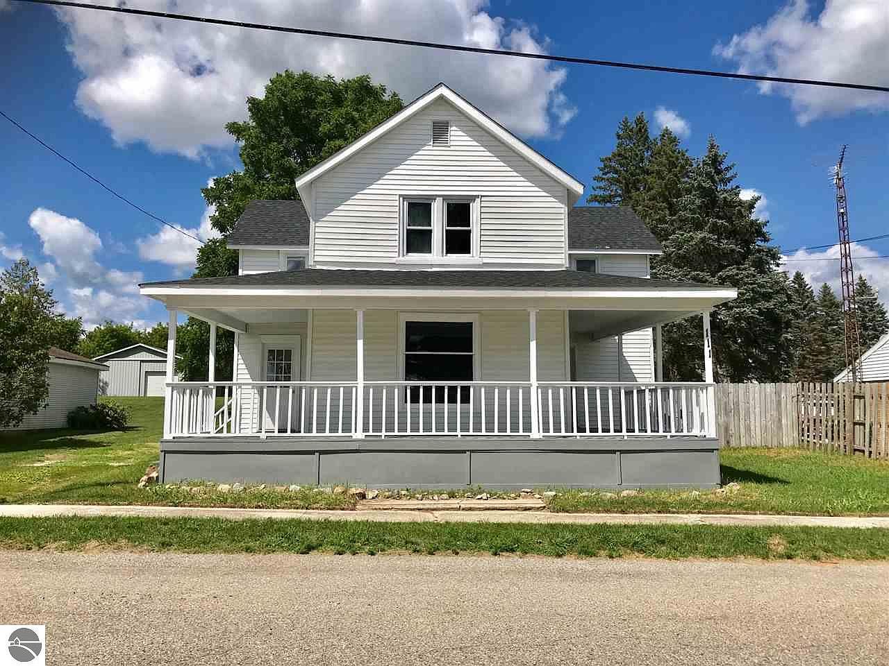 111 E Main St, Leroy, MI 49655 | Zillow