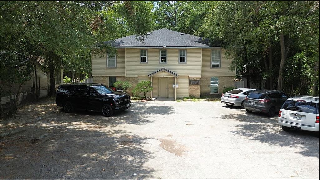 1209 N Roberson St #1, Conroe, TX 77301 | Zillow