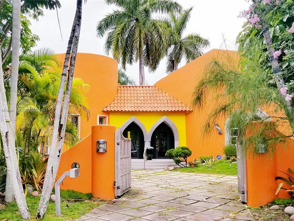 6867 SW 62nd Ter, South Miami, FL 33143 | MLS #A11612105 | Zillow