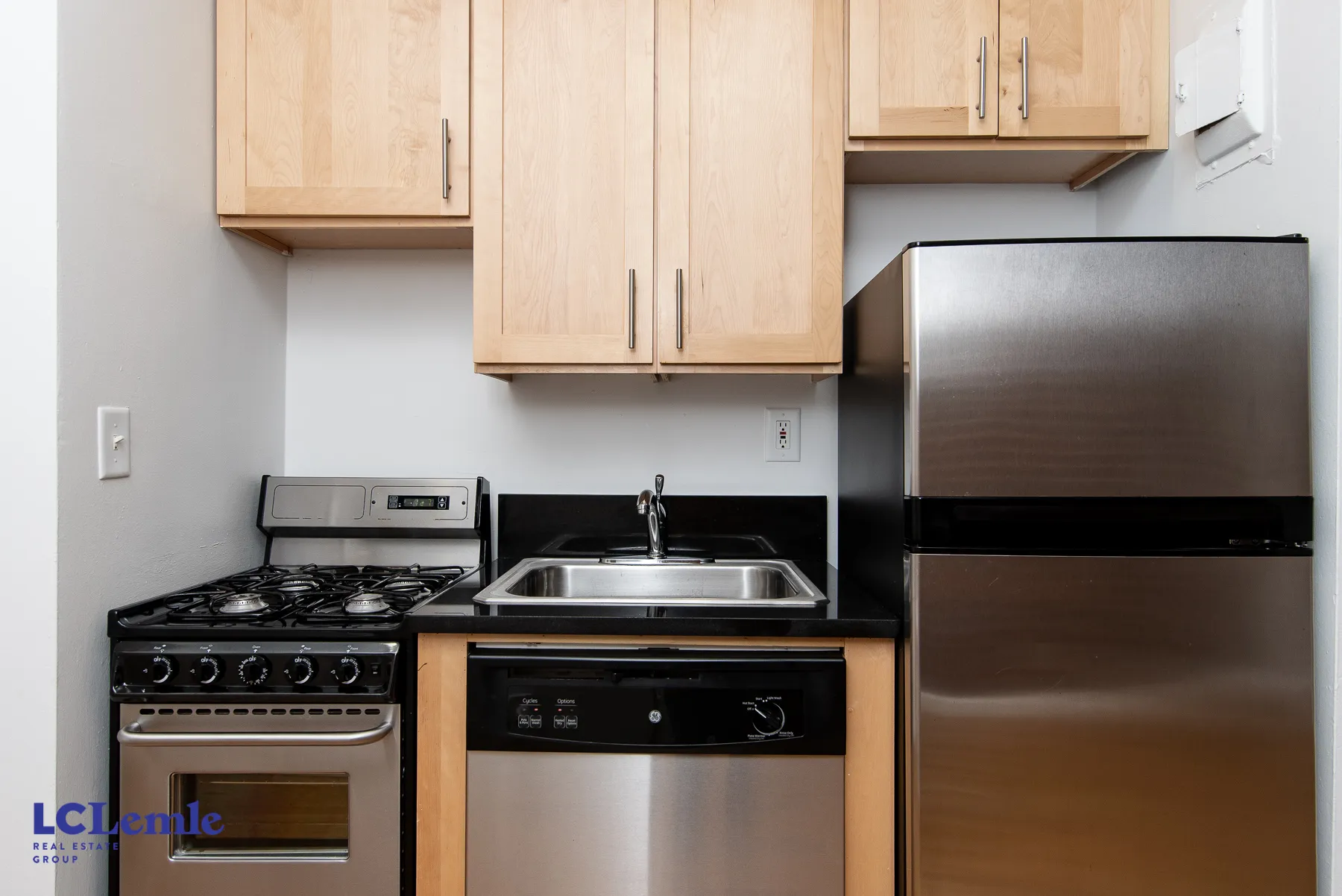 206 East 25th Street #2R in Kips Bay, Manhattan | StreetEasy