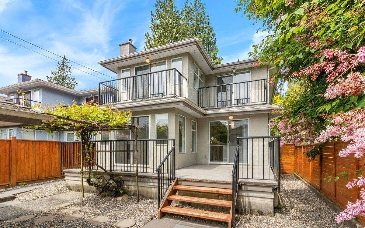 1377 Hope Rd, North Vancouver, BC V7P 1W6 | Zillow