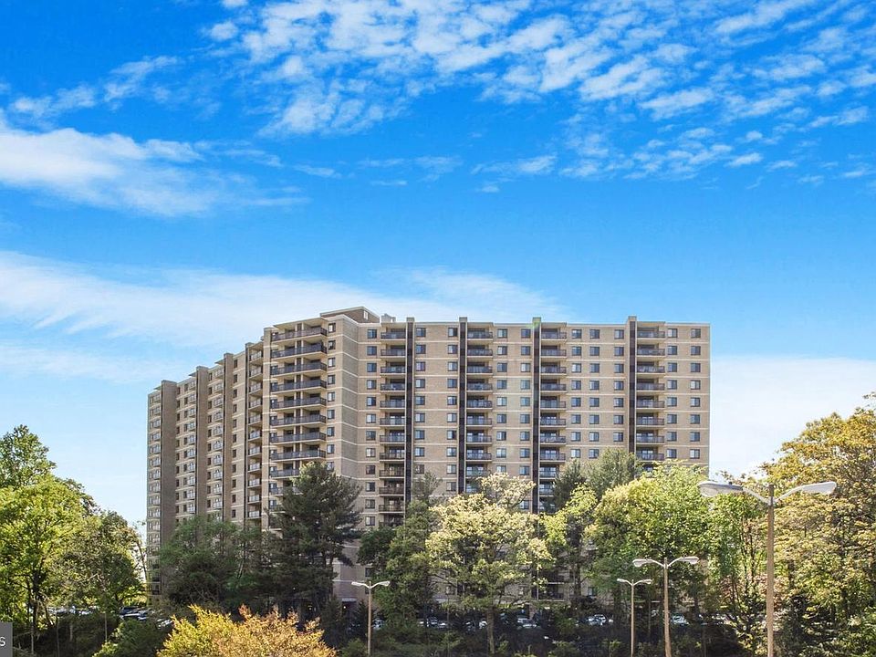 Watergate At Landmark - 309 Yoakum Pkwy Alexandria VA | Zillow