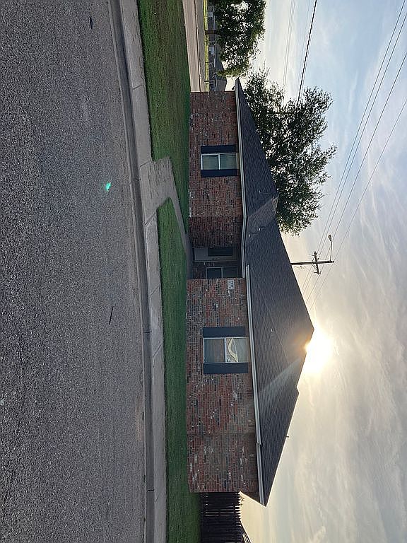 532 N Clinton Ave APT A, Lubbock, TX 79416 | Zillow