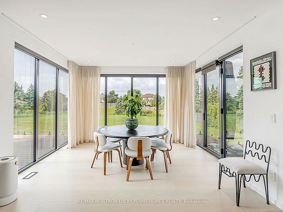 2 Allen Mnr, Markham, ON L6C 1B2 | MLS #N12018413 | Zillow