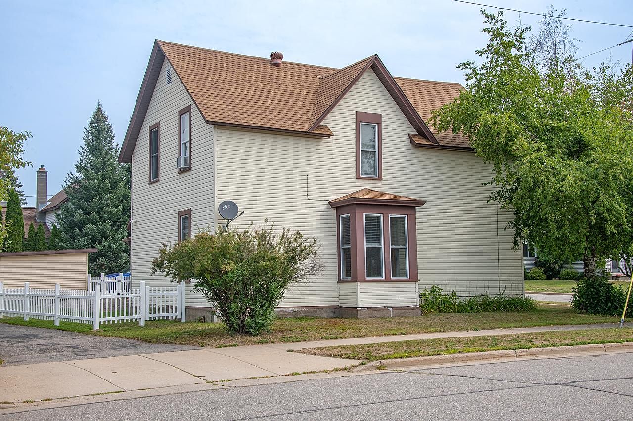 426-428 Conro St, Rhinelander, WI 54501 | Zillow