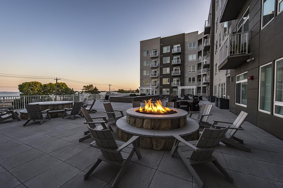 660 Ocean Ave APT 401, Revere, MA 02151 | Zillow