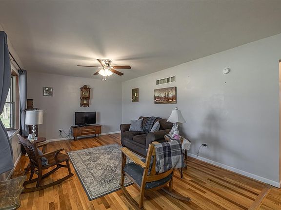 1612 High Wire Rd, Troy, MO 63379 | MLS #25018927 | Zillow