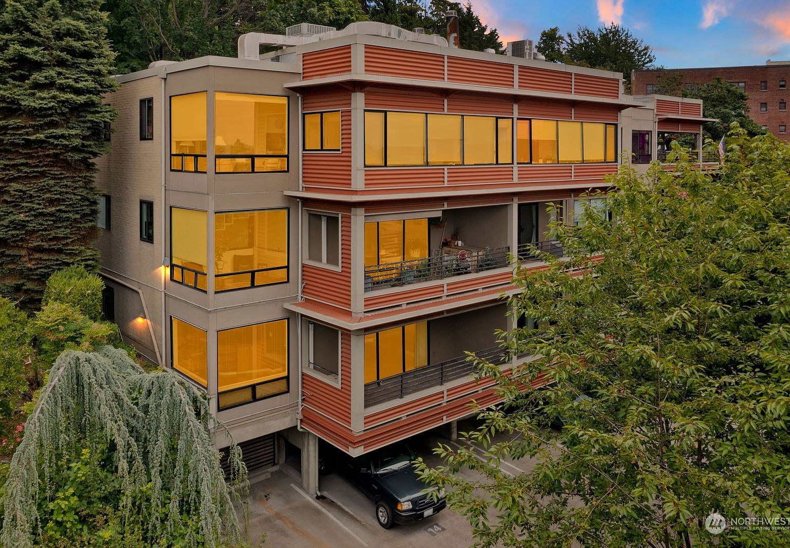 620 W Mercer Place UNIT 1-A, Seattle, WA 98119 | MLS #NWM2135175 | Zillow