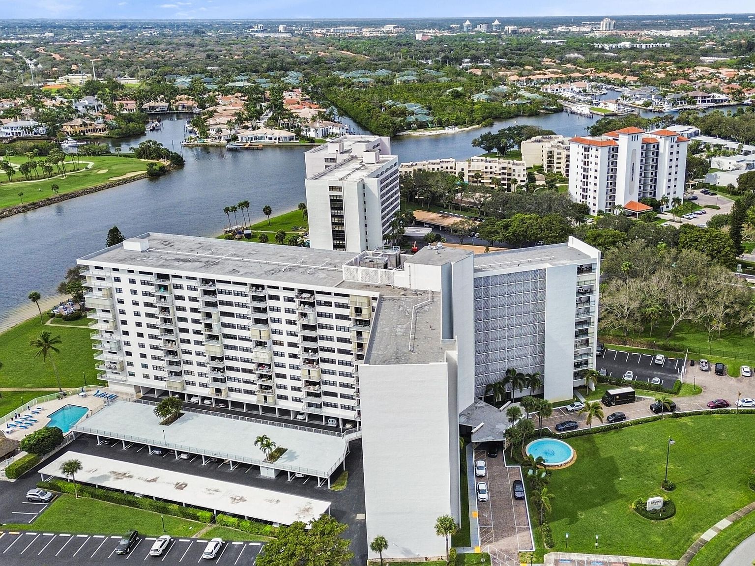 336 Golfview Rd APT 916, North Palm Beach, FL 33408 | MLS #RX-10954520 ...