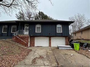 1305 S Ward Pkwy, Blue Springs, MO 64014 | Zillow