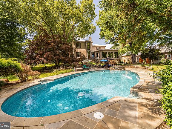 4868 The Dell Ln, Hume, VA 22639 | MLS #VAFQ2005974 | Zillow