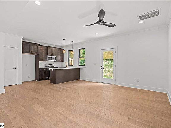 112 Lepak Ln, Greenville, SC 29605 | MLS #1567091 | Zillow