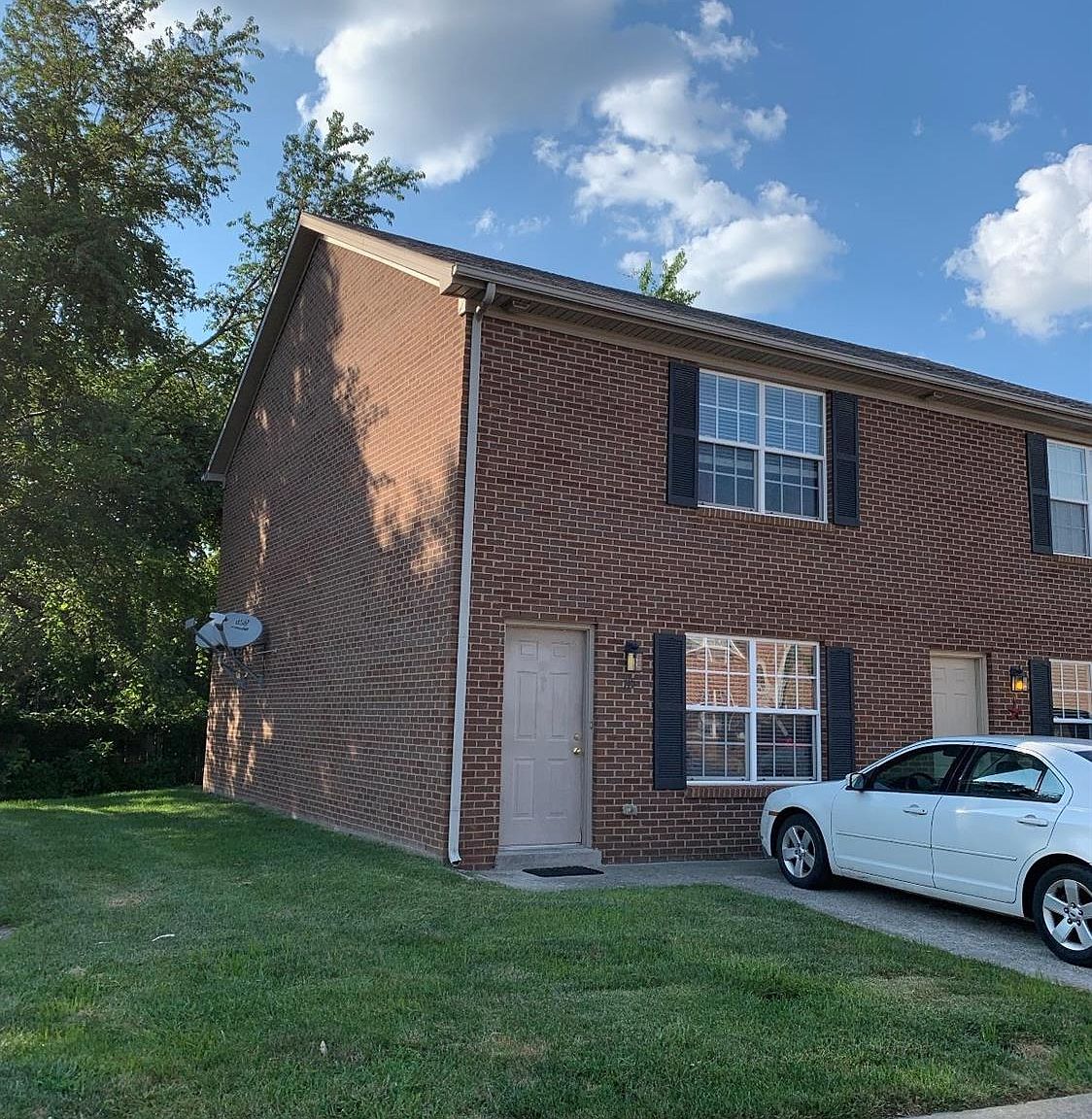715 Ellison Ct, Lexington, KY 40505 | Zillow