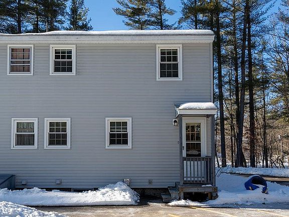 1 Holly Lane #1, Londonderry, NH 03053 | Zillow