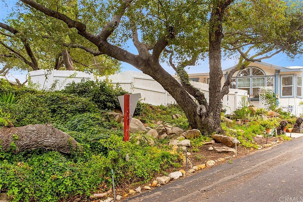 4747 Oak Crest Rd, Fallbrook, CA 92028 | Zillow