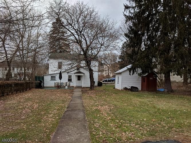 4 Sweet Hollow Rd, Milford, NJ 08848 | Zillow