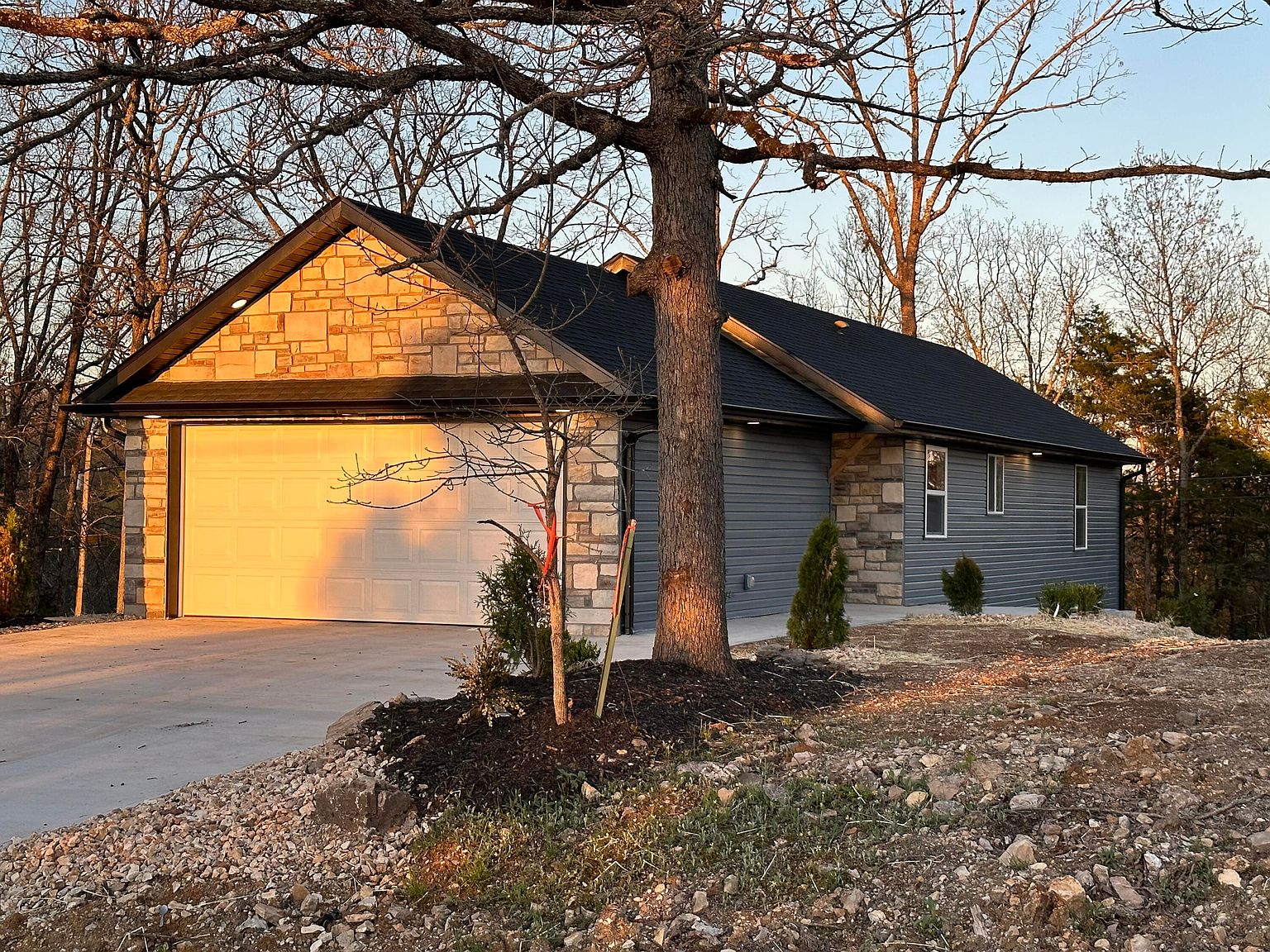 7033 Cliff Drive, Merriam Woods Village, MO 65740 | Zillow