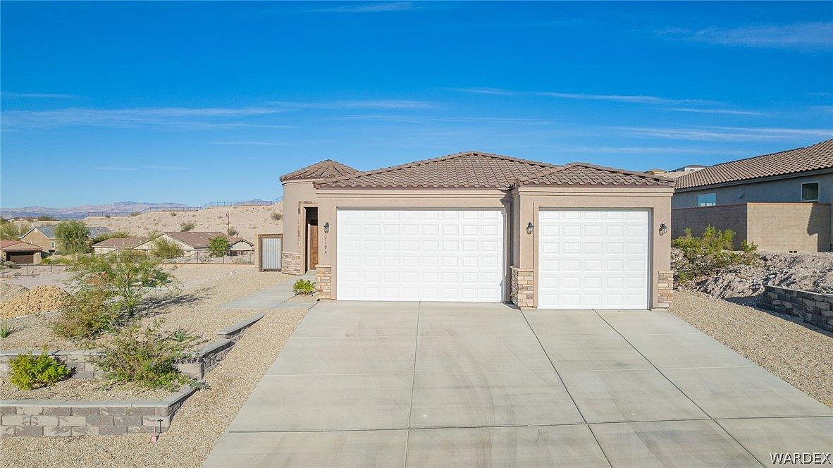 3193 Secret Pass Canyon Dr, Bullhead City, AZ 86429 | Zillow