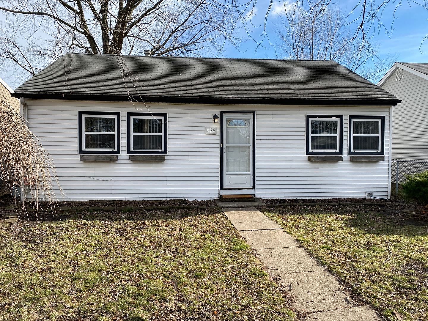 154 N Randolph Ave, Bradley, IL 60915 | Zillow
