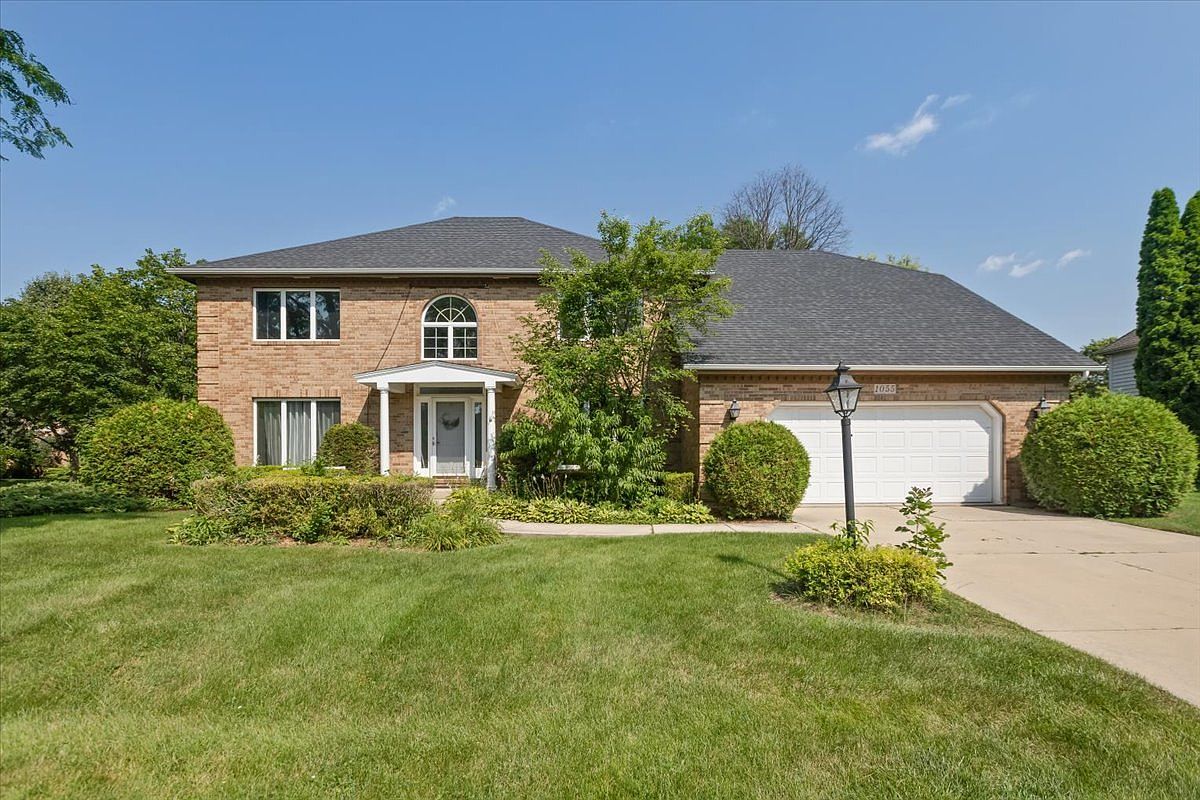 1055 Knollwood Ln, West Chicago, IL 60185 | Zillow