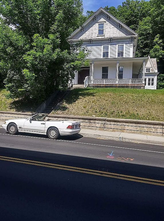 138 Main St, Springfield, VT 05156 | Zillow