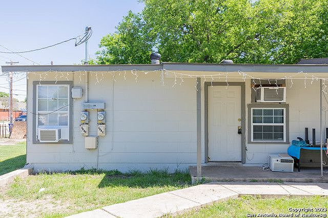 3030 Weir Ave, San Antonio, TX 78226 | Zillow