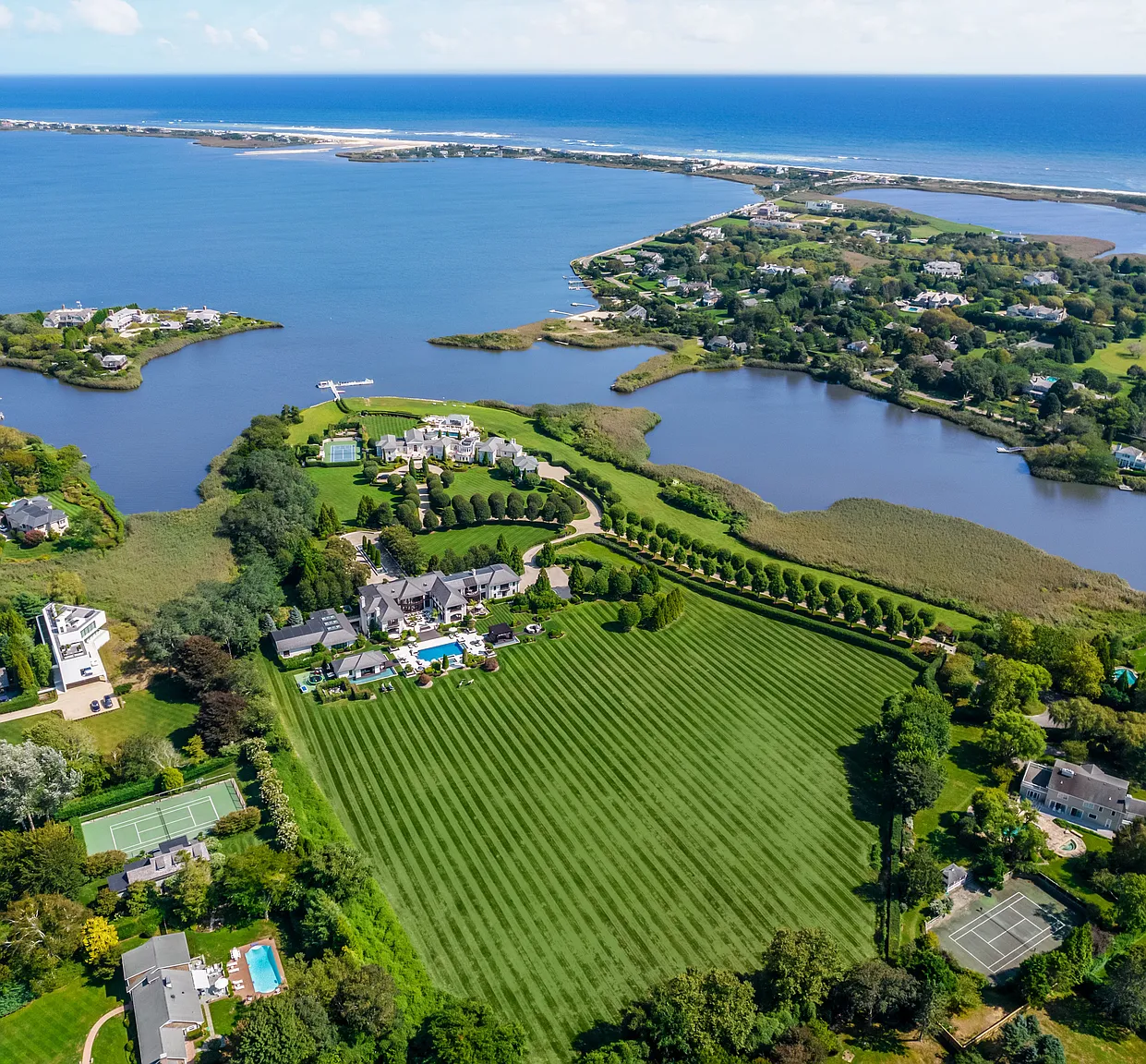 This $60 Million Mecox Bay Estate Includes a 750-Gallon Shark Tank ...