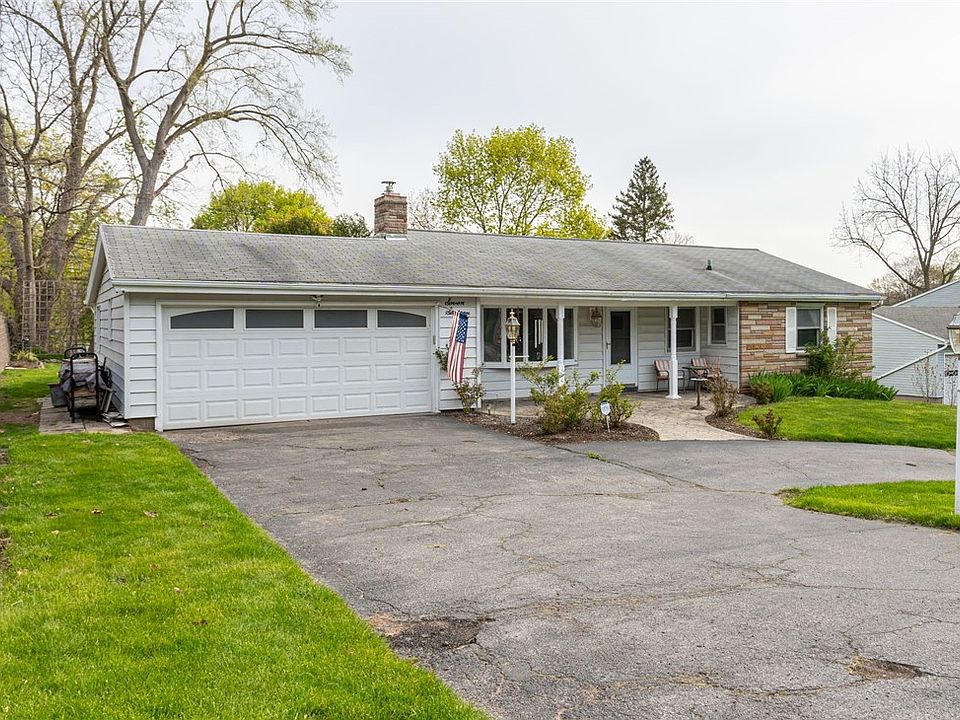 716 Westside Dr, Rochester, NY 14624 | Zillow