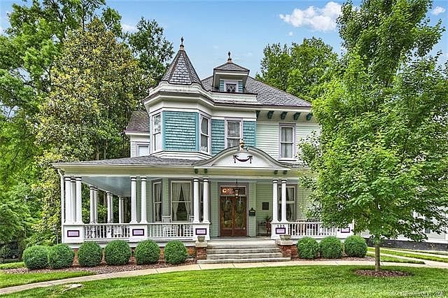 125 Spring St NW, Concord, NC 28025 | Zillow