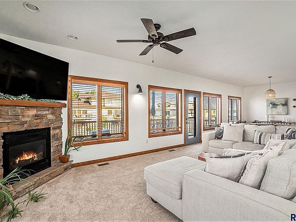 6014 Marrs Beach Ln, Madison, SD 57042 | MLS #22501734 | Zillow