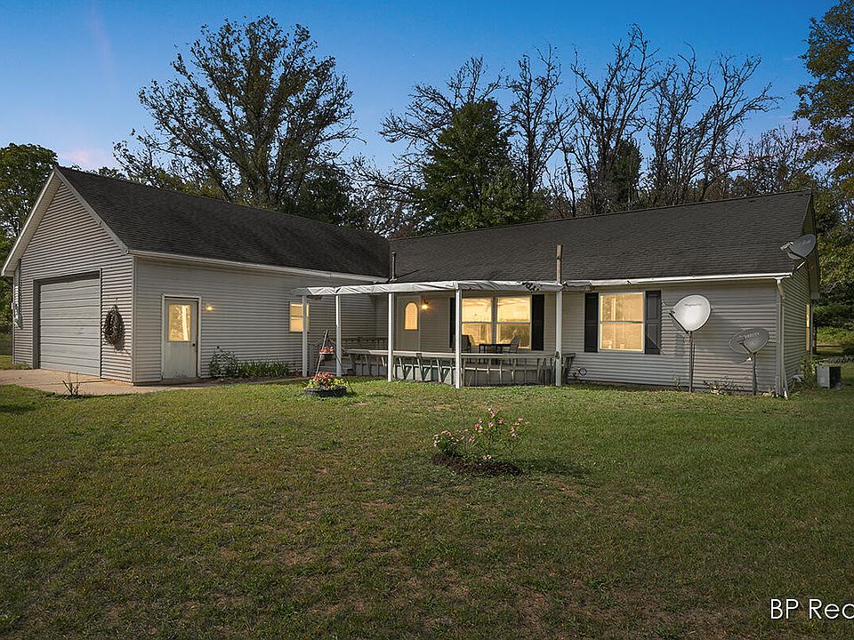 5669 E Baseline Rd, White Cloud, MI 49349 | Zillow