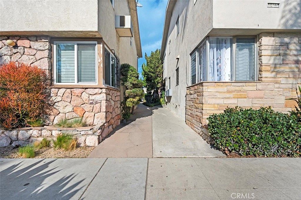 1415 E Appleton St APT 2, Long Beach, CA 90802 | Zillow