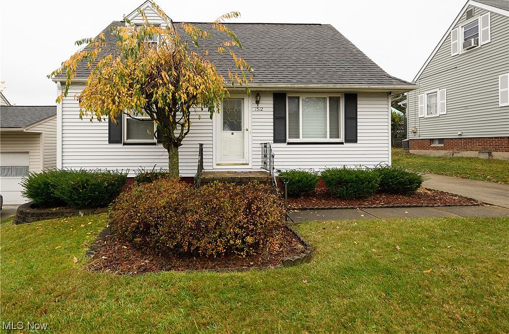 1512 33rd St NE, Canton, OH 44714 | Zillow