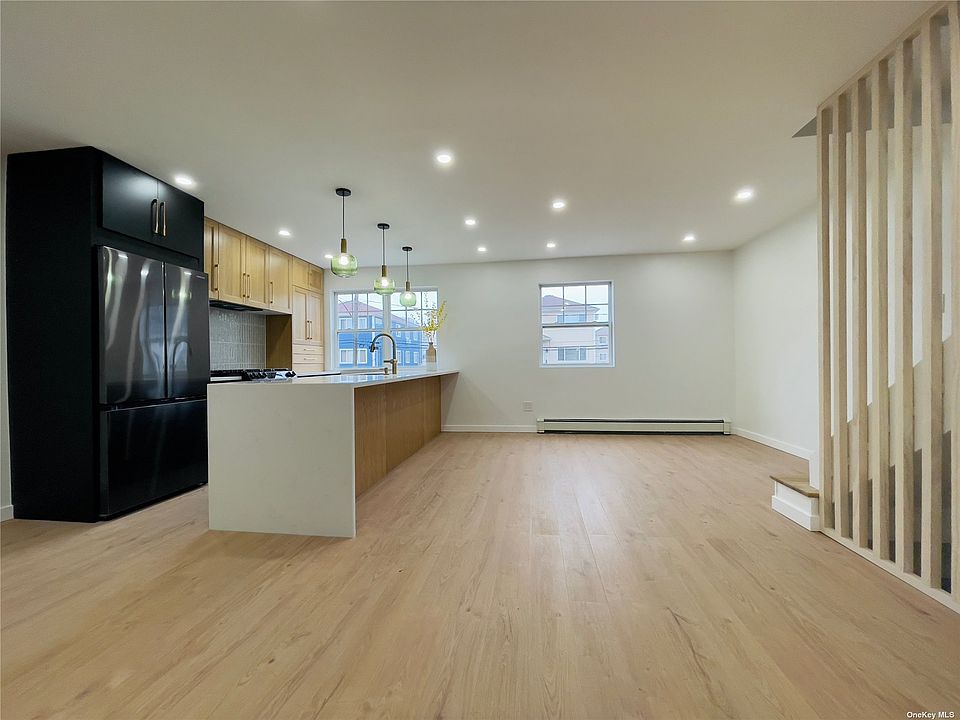 214 Beach 98th St Rockaway Park, NY, 11694 - Apartments for Rent | Zillow